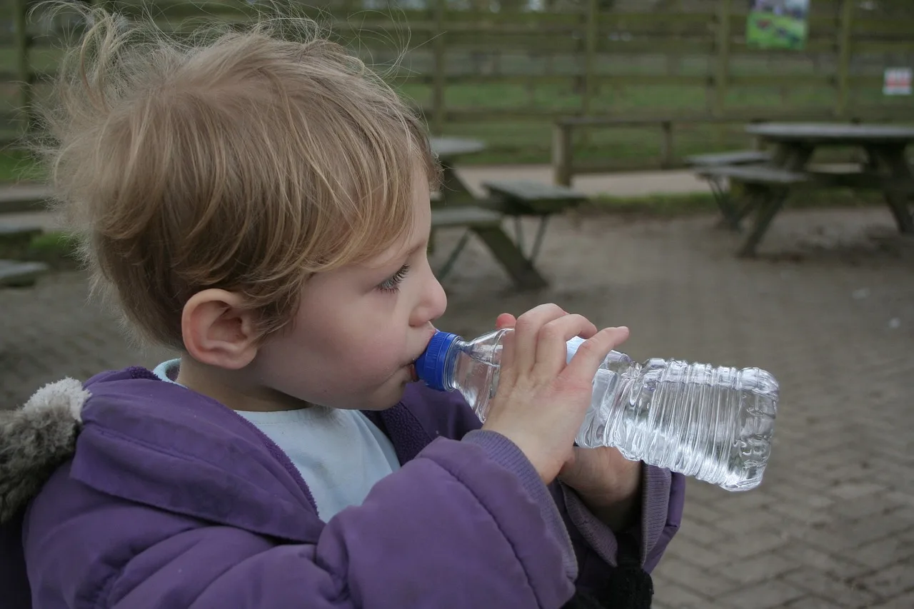 The Importance of Water for Kids: Benefits, Risks, and Tips
